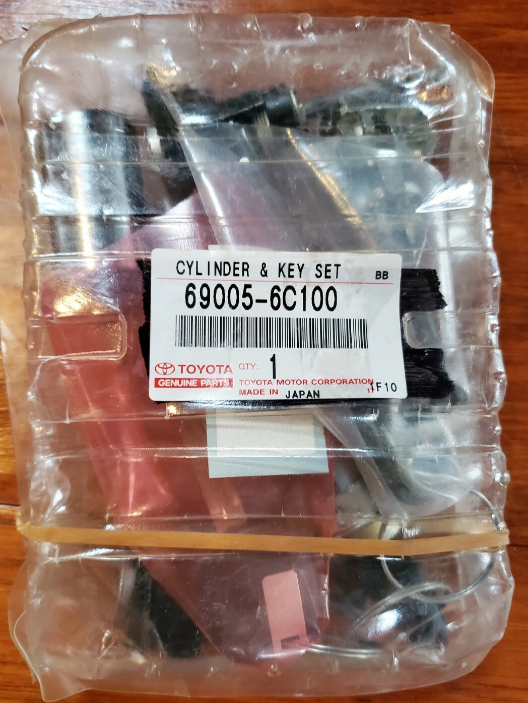 Genuine Toyota Cylinder Set Lock 69005-6C100 | 690056C100 | Genuine OEM