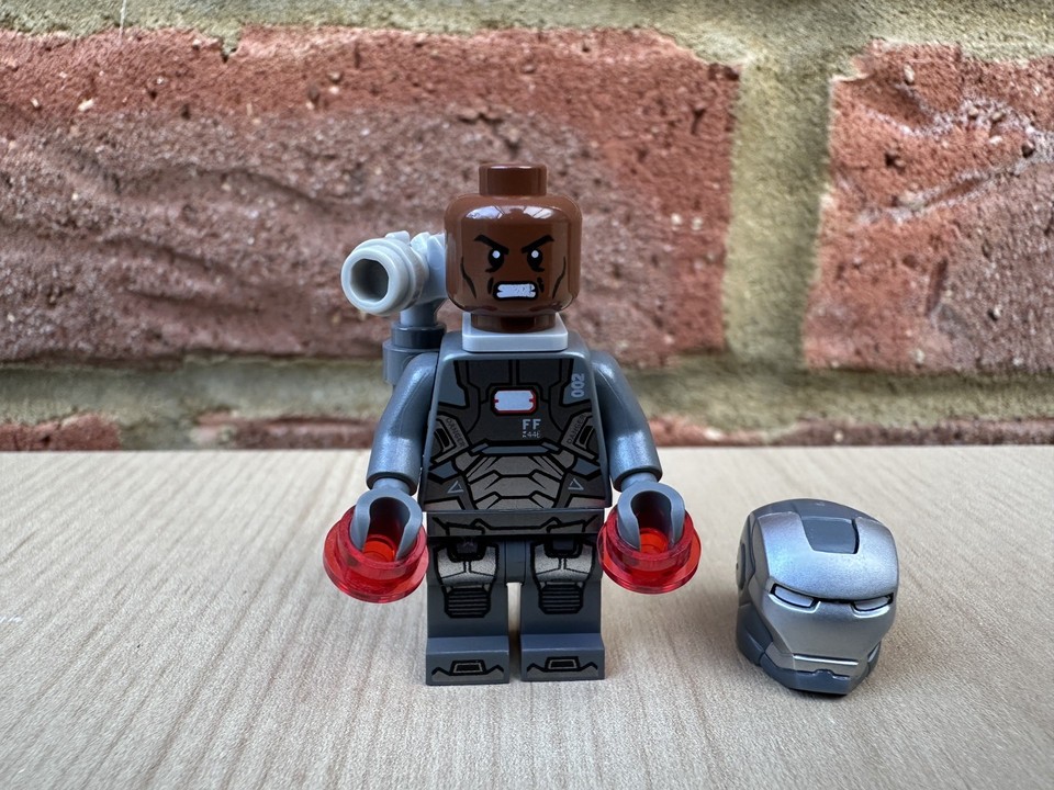 LEGO Marvel WAR MACHINE grey armour minifigure 76006 figure sh066 ...
