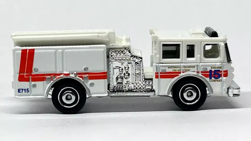 2010 MATCHBOX WHITE PIERCE DASH FIRE ENGINE, EMERGENCY RESPONSE, MBX ...