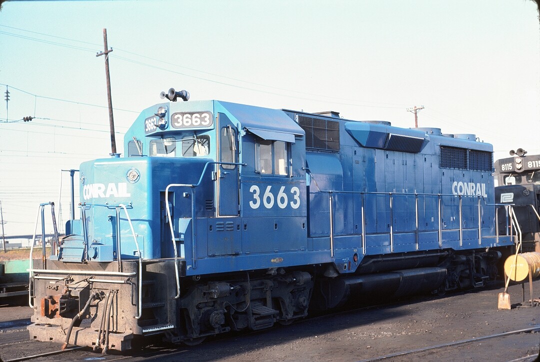 ConRail (CR) - GP35 - #3663 - Original 35mm Slide | eBay