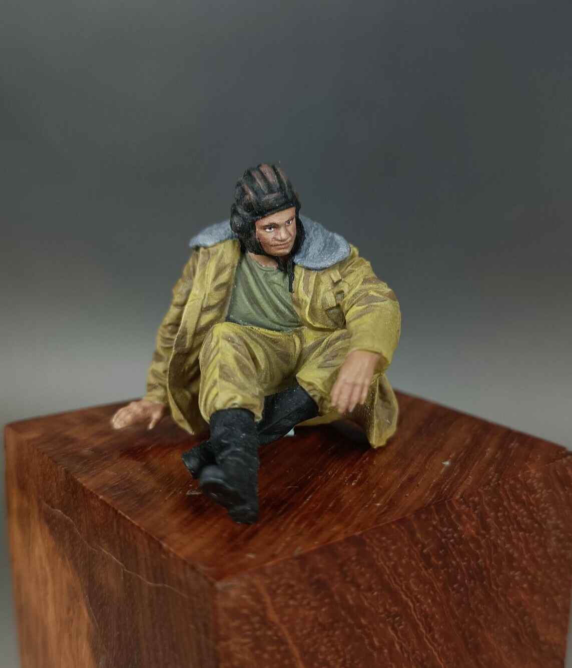 1/35 Built and Painted Resin Russia Ukraine War Tank Vehicle Crew A ...