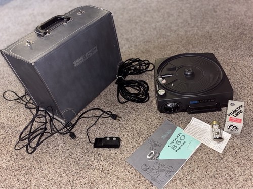 Kodak Carousel 850 Projector W/ REMOTE, POWER BOX, xtr LAMP (WILL NOT ...