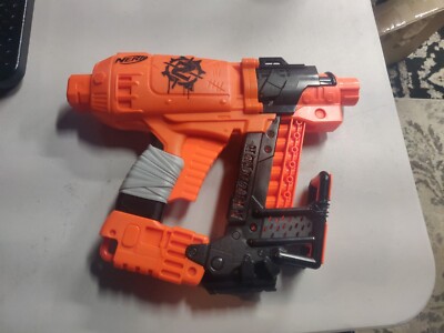 Nerf Zombie Strike Nailbiter Zoom & Doom Blaster Dart Gun No Darts | eBay