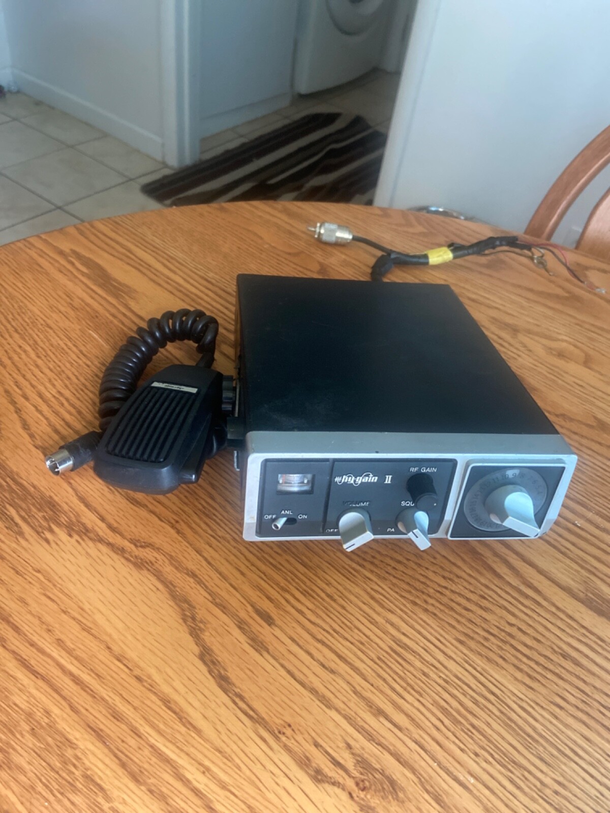 Hy Gain Hy Range III 23 Channel Solid State 5 Watt Mobile 2 Way CB ...