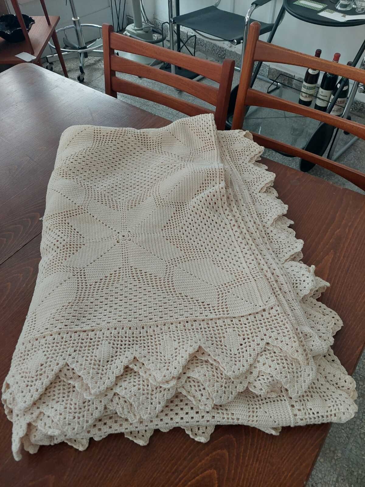 Vintage Cypriot Handmade Beige Crochet Bedspread | 2.60 cm x 1.80 cm ...