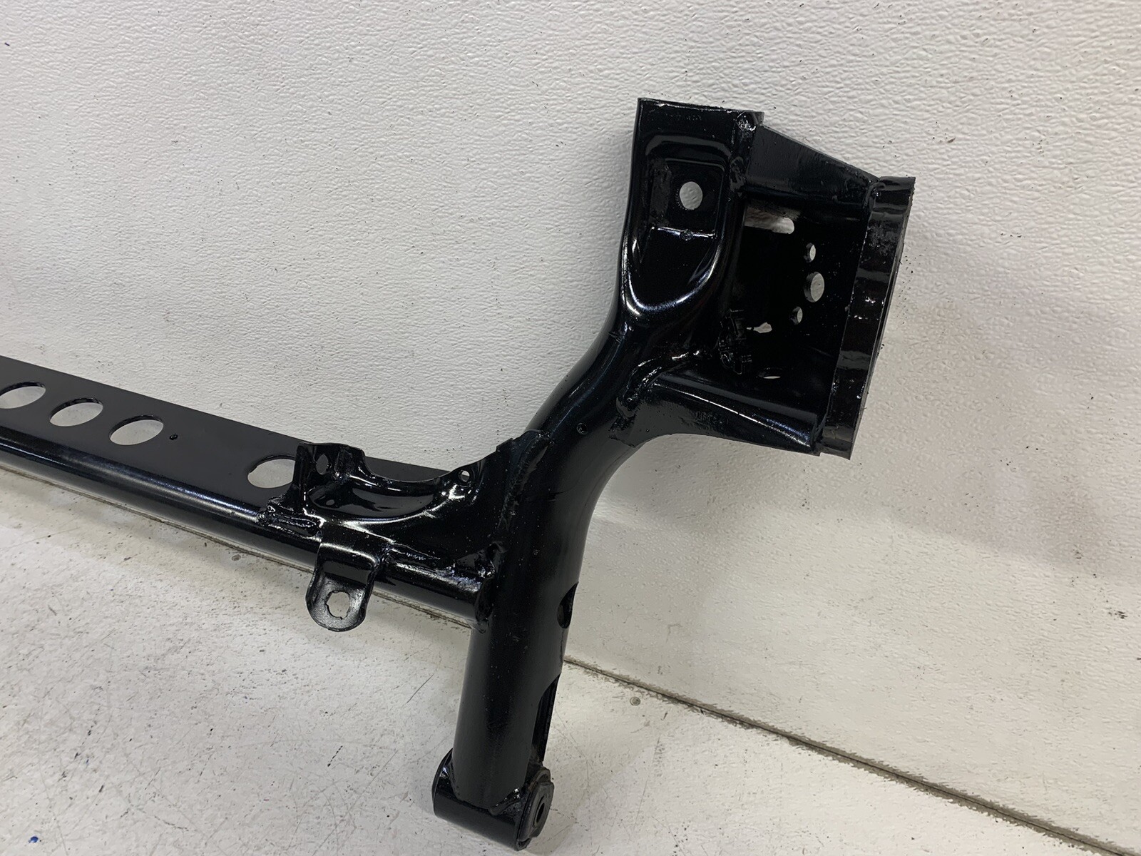 1995-2002 General Motors Cavalier & Sunfire Rear Tag Axle Beam ...