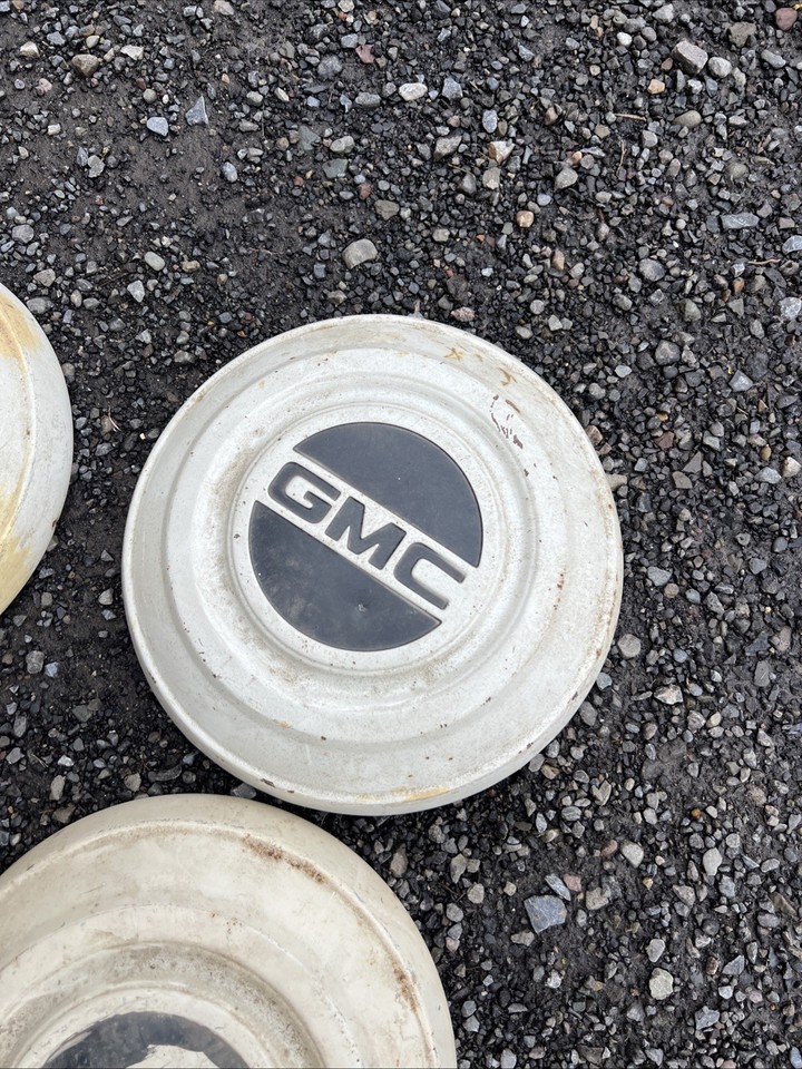 1967 1968 GMC 3/4 Ton Pickup Truck Patina Hubcap Clip Style 67 68 C20 8 ...