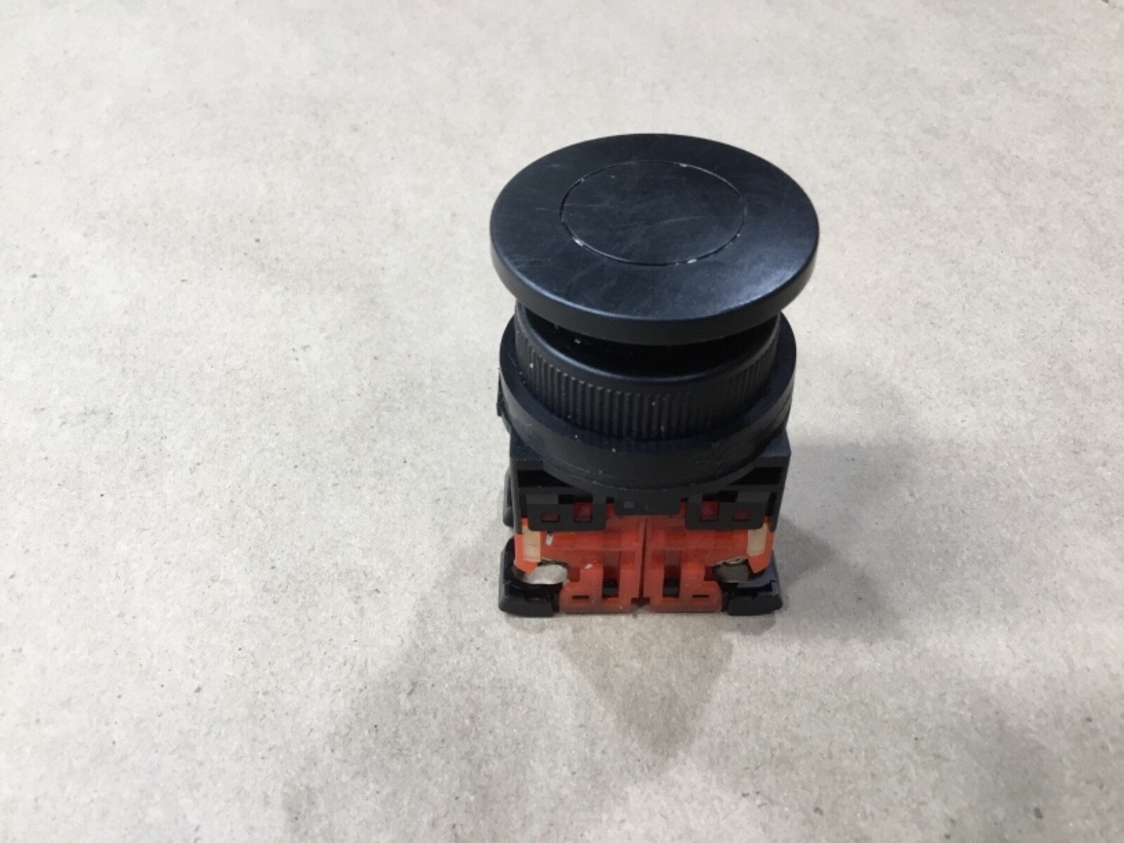 Fuji Electric AR30MOR Black Mushroom Push Button AR30M0R #53F57 | eBay