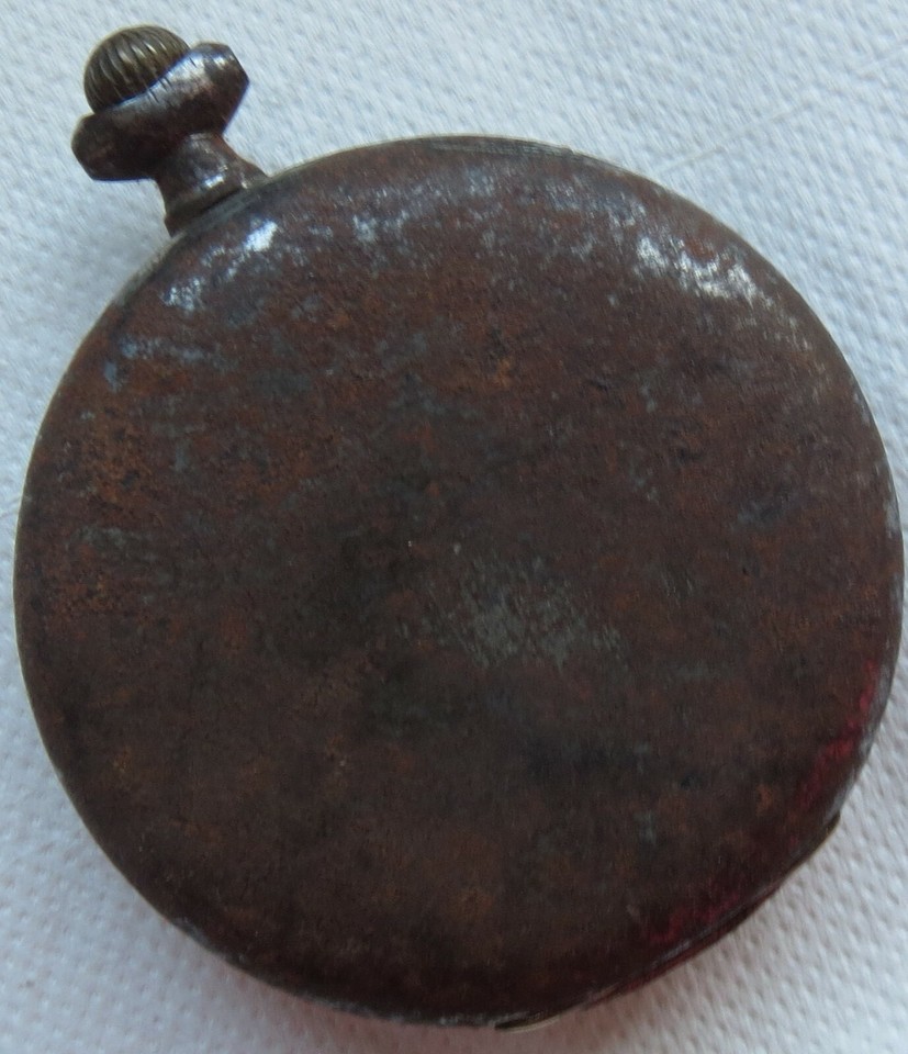 Omega Pocket Watch open face gun case 49,5 mm. in diameter balance ...