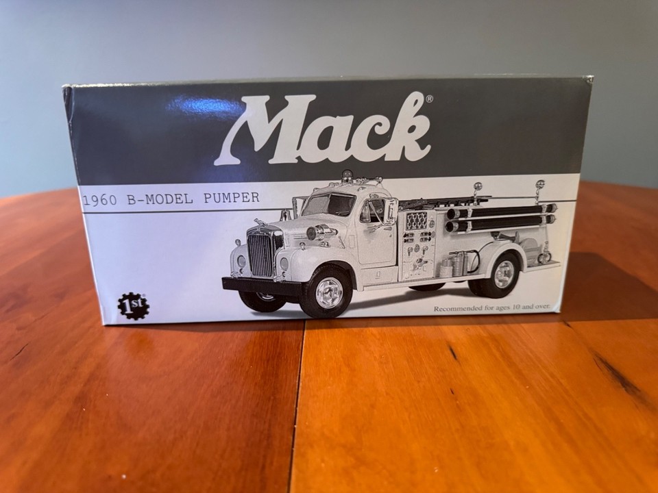 First Gear 1960 B-Model Mack Pumper - Newark Fire Department 19-2247- 1 ...