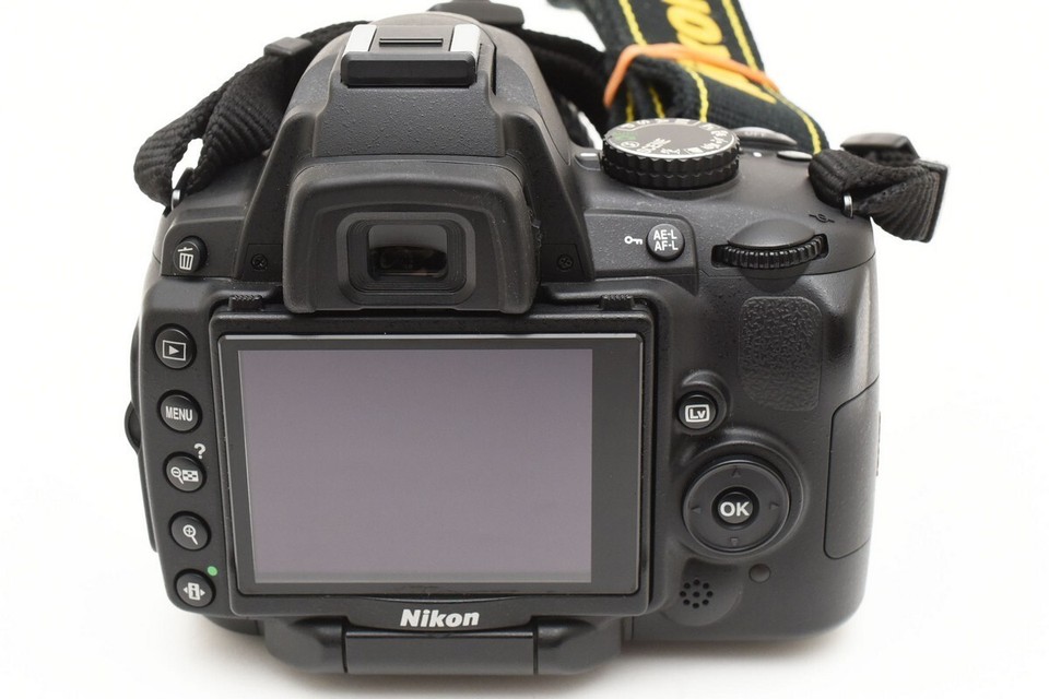 Nikon Digital Camera D5000 / Dx Af-S Nikkor 18-55Mm 1 3.5-5.6 G Ii Ed ...