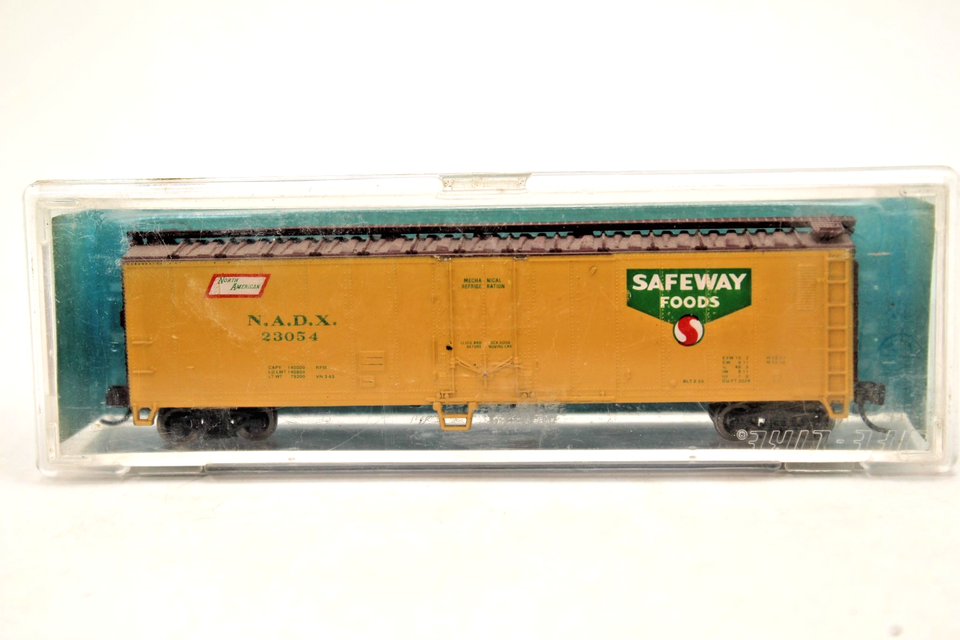 SAFEWAY FOODS BOX CAR WITH KNUCKLE COUPLERS & CASE. N SCALE | eBay