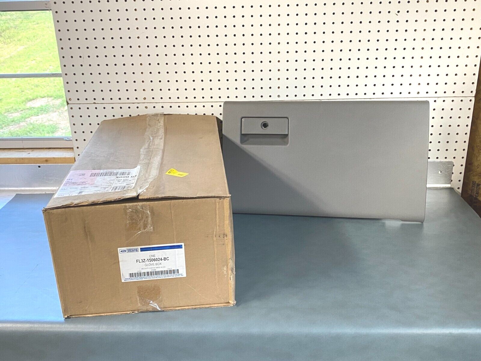 Ford OEM NOS FL3Z-1506024-BC Box Assembly Glove Compartment Door 2015 ...