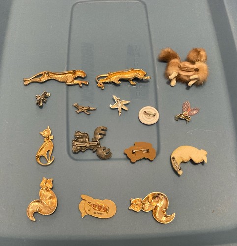 Vintage Lot Of 15 Animal Pins Dog Cats Moose Birds Cougar Carolee Tiger ...