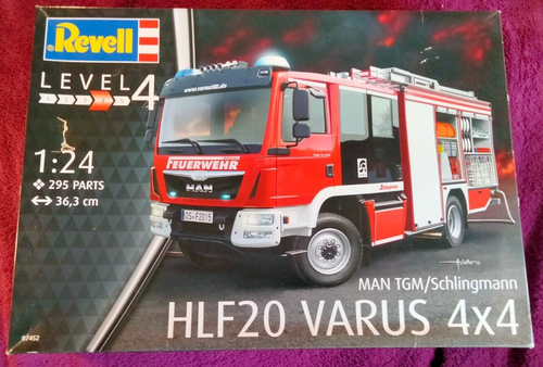 Revell 1:24 MAN TGM HLF20 Varus Fire Engine Model Kit 07452 *FACTORY ...