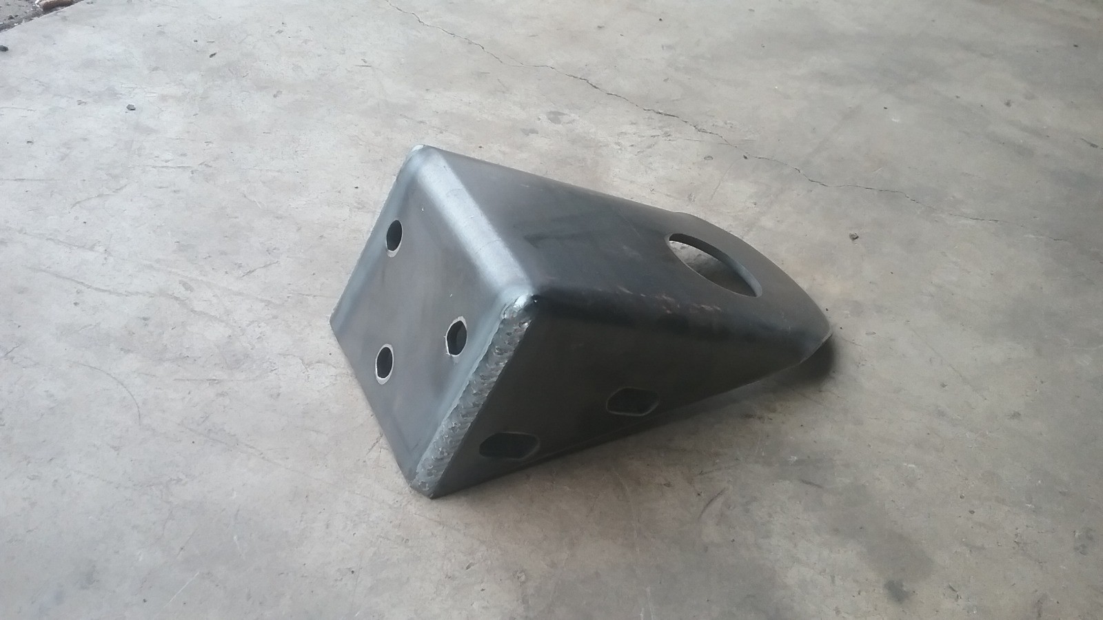 C/K SERIES CHEVY RADIATOR SUPPORT MOUNT / BRACKET | eBay