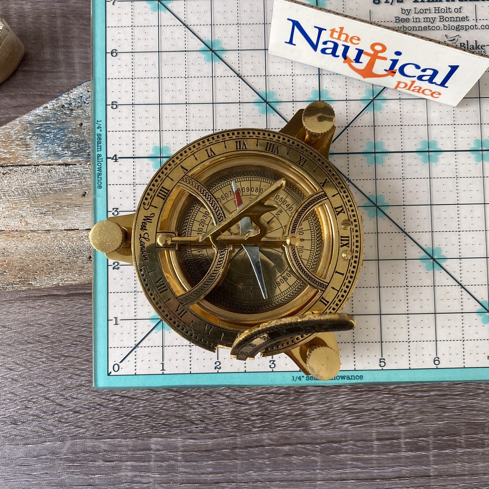 Large 3.75" Brass Sundial Desk Compass w/ Wooden Box - Old Vintage ...