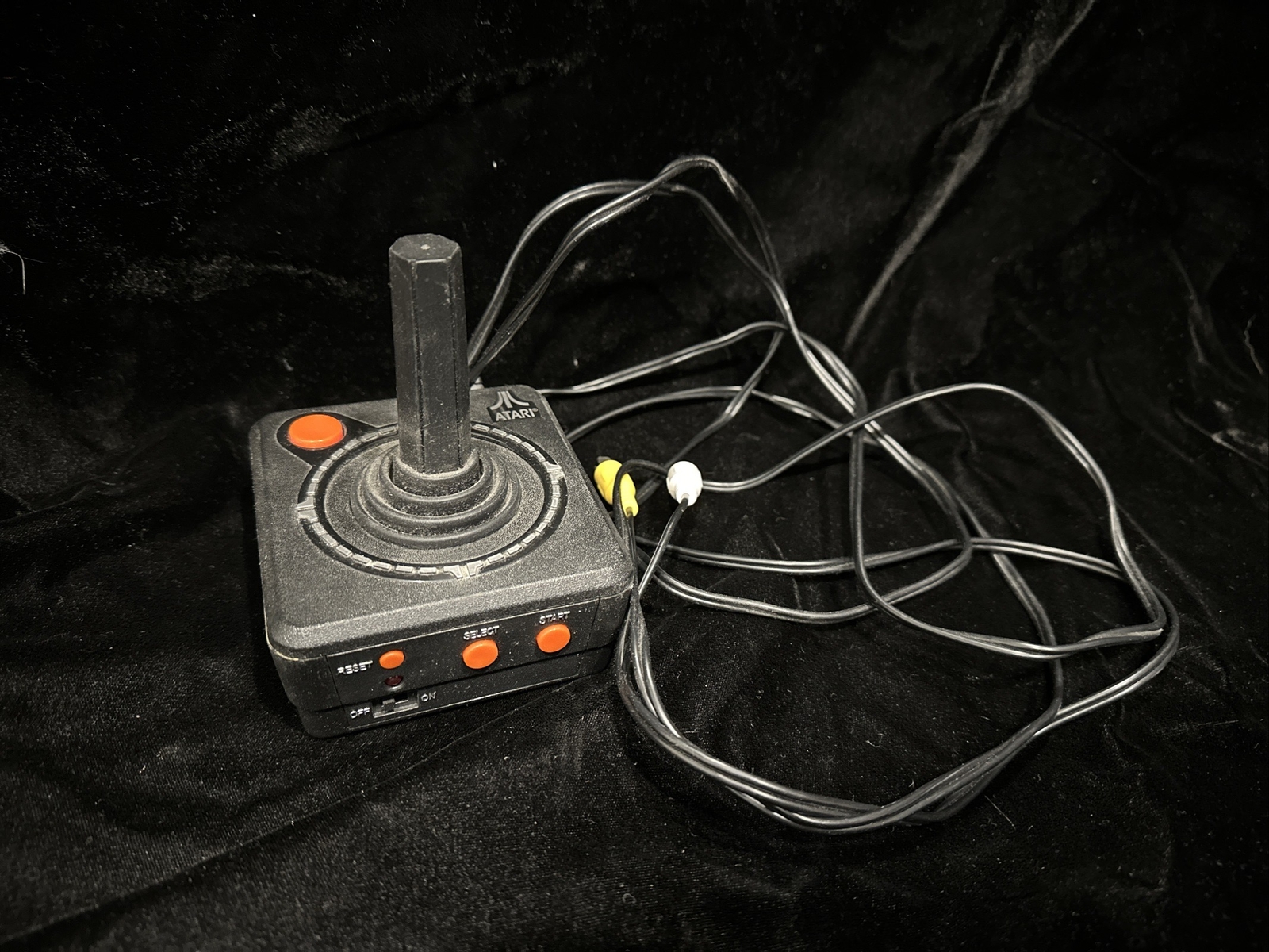 Jakks Pacific Joystick 10 Atari Games in 1 TV Controller Video Games ...