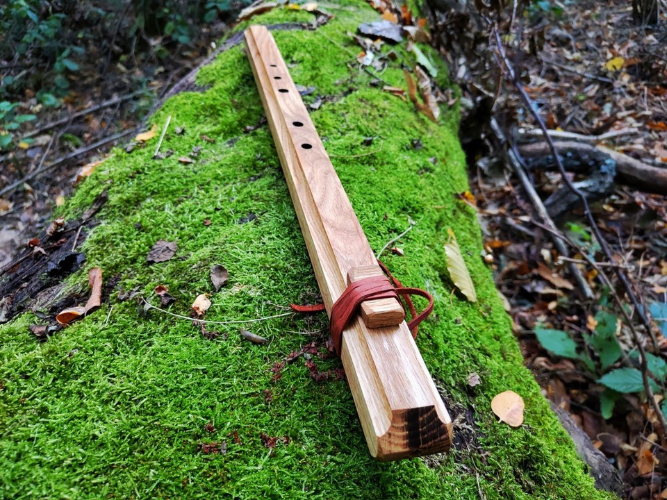 BASS OAK Native American Flute "Inner Peace" - Hand Made healing Vessel ...