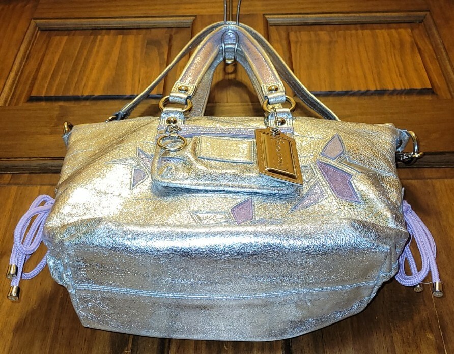 Coach Poppy Metallic Silver Star Charm Spotlight Tote… - Gem