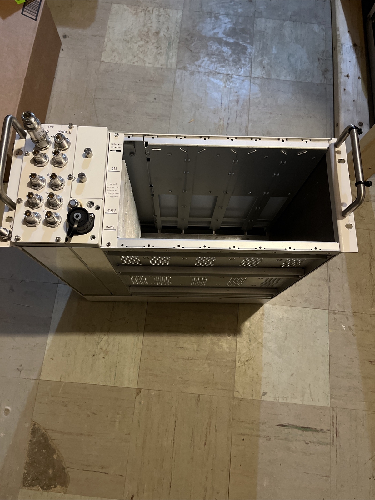 Commscope NODE A4 Multi-Band Repeater 4 Position Subrack | eBay