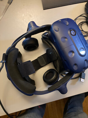 HTC VIVE Pro Headset VR Full Set Complete System Blue/Purple Slightly ...