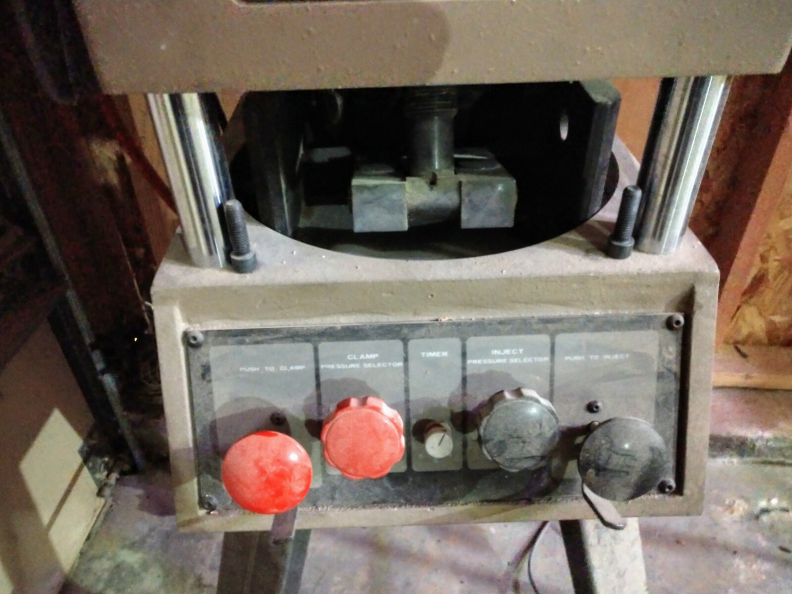 Plastic Injection Molding Machine, big area small footprint 120V Morgan ...