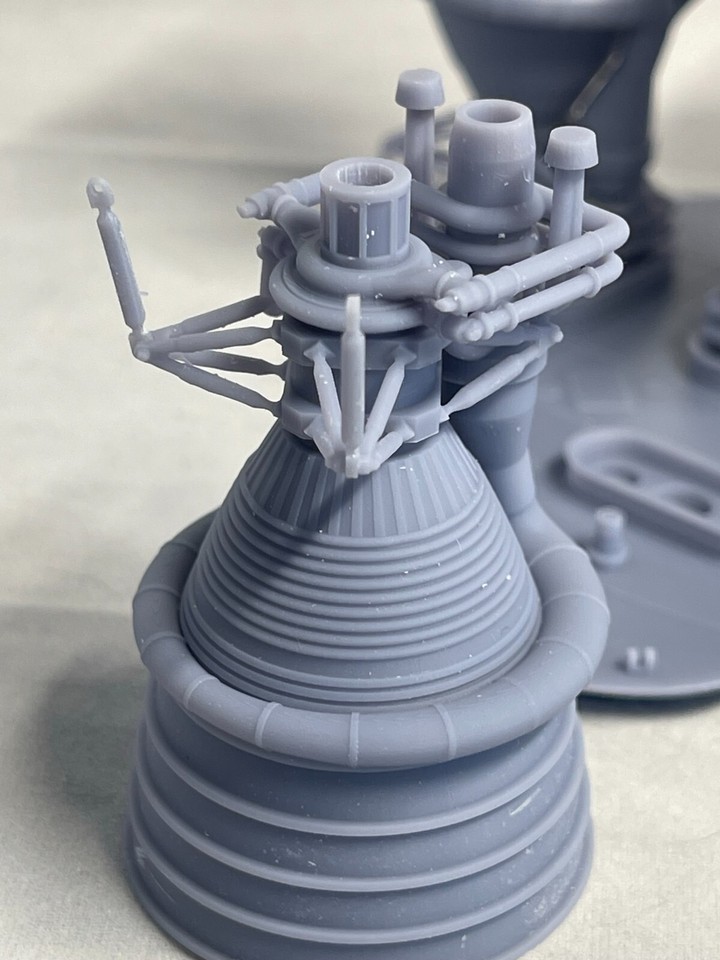 Museum quality 1/96 scale Saturn V model kit - 149 piece 3D resin ...