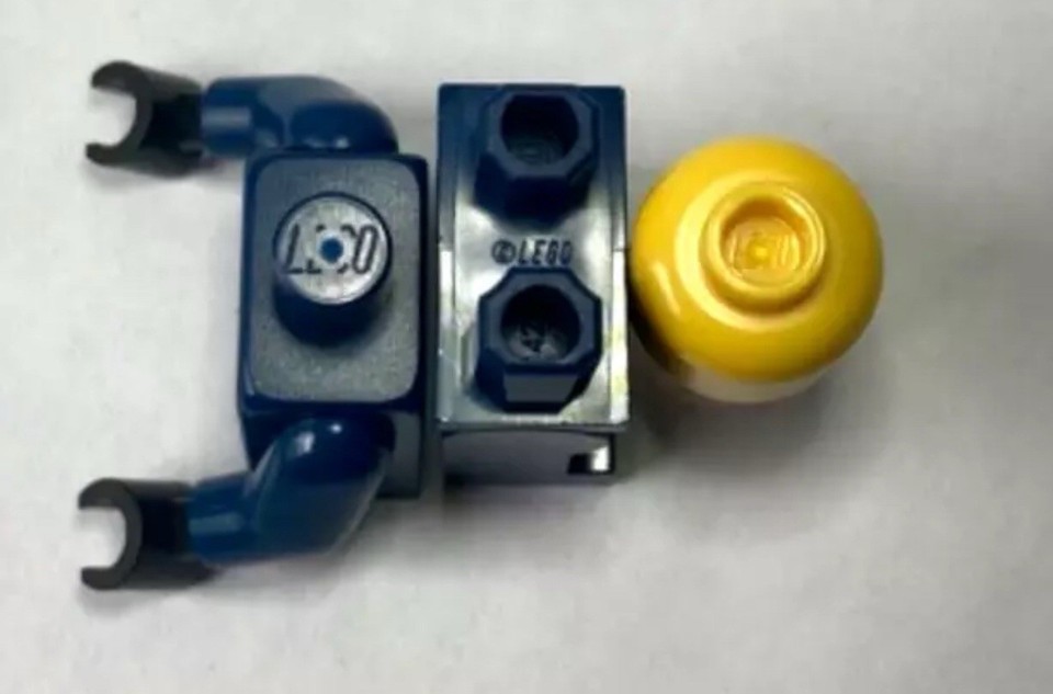 REAL LEGO Classic Dark Blue Spaceman PRINTED NO STICKER! Helmet ...