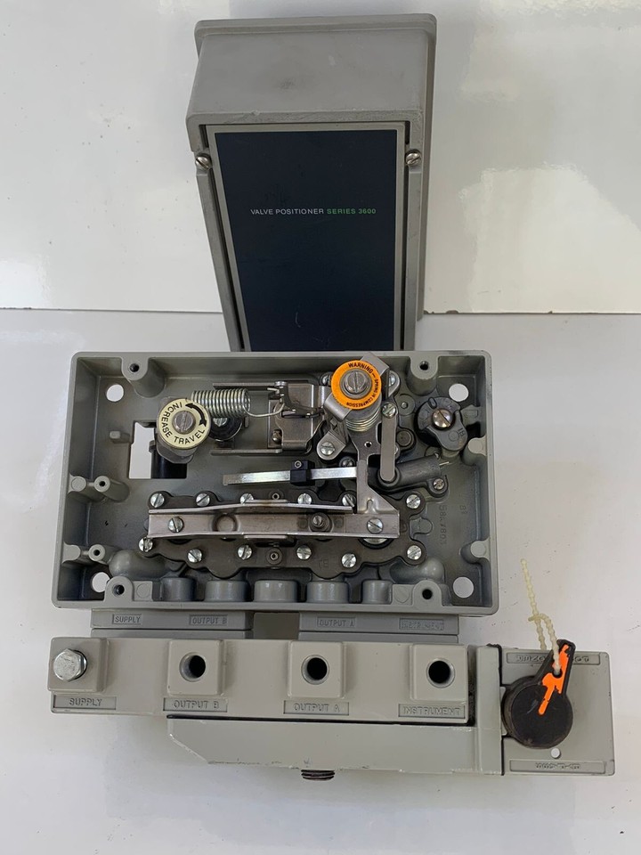 Fisher / Valve Positioner / Series 3600 / 3610J / 150 psi, 1035 kPa, 10 ...