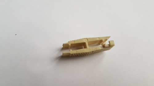 Audi A3 A4 A6 S4 Fuse Relay Puller Removal Tool Tweezers 8D0941802 8D0 ...