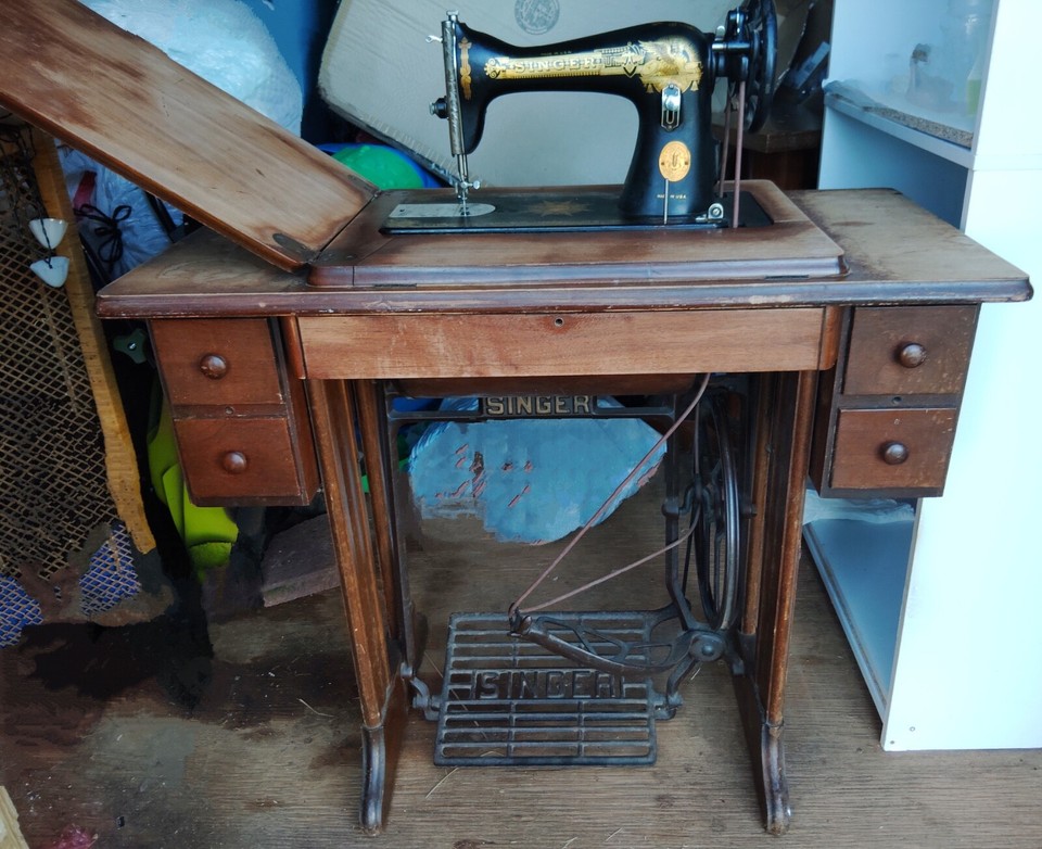 1941 Singer Sewing Machine With Hideaway Table | eBay