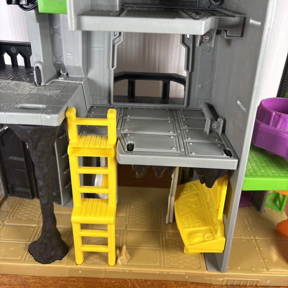 Mattel Imaginext DC Super Friends Wayne Manor Tower Batman 2015 No ...