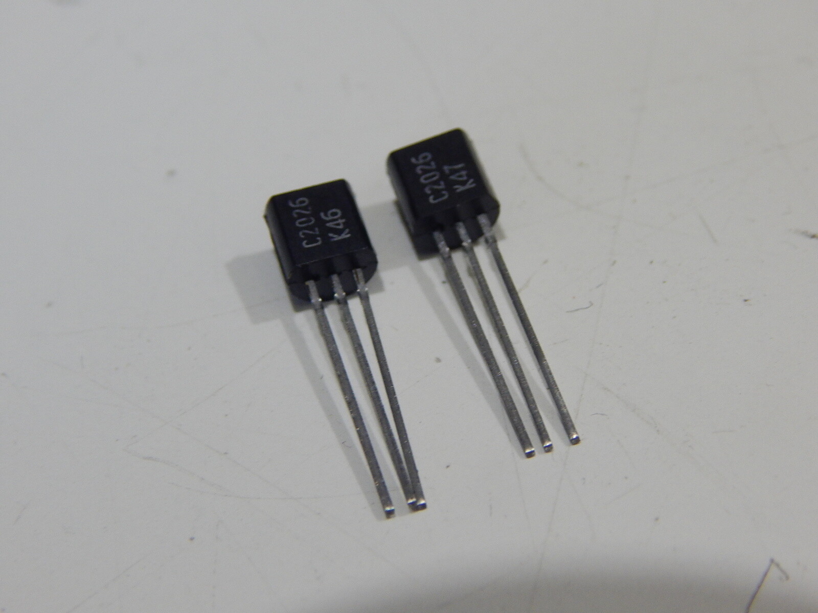 NEC 2SC2026 C2026 NPN TO-92 2GHz VHF UHF AMPLIFIER - LOT OF 2 ...