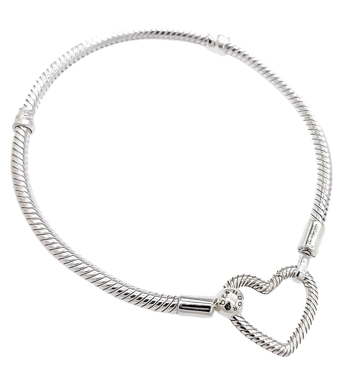 NEW 100% Authentic PANDORA Moments Heart Closure Snake Chain Bracelet ...