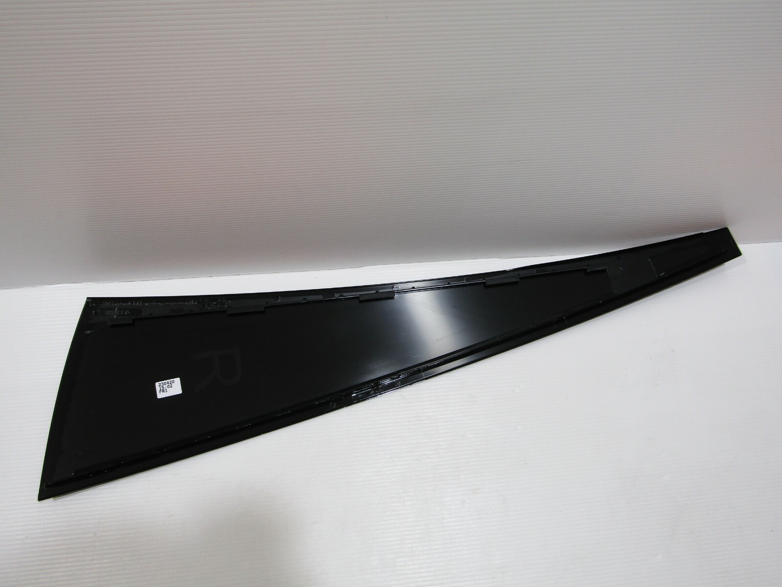 Mercedes-Benz SLK R171 Right C-pillar Molding Trim A1717950255 OEM ...