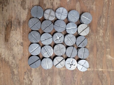 HUBBELL #52690 - WEATHERPROOF CLOSURE PLUGS, 1/2" NPT - LOT OF 25 PLUGS ...