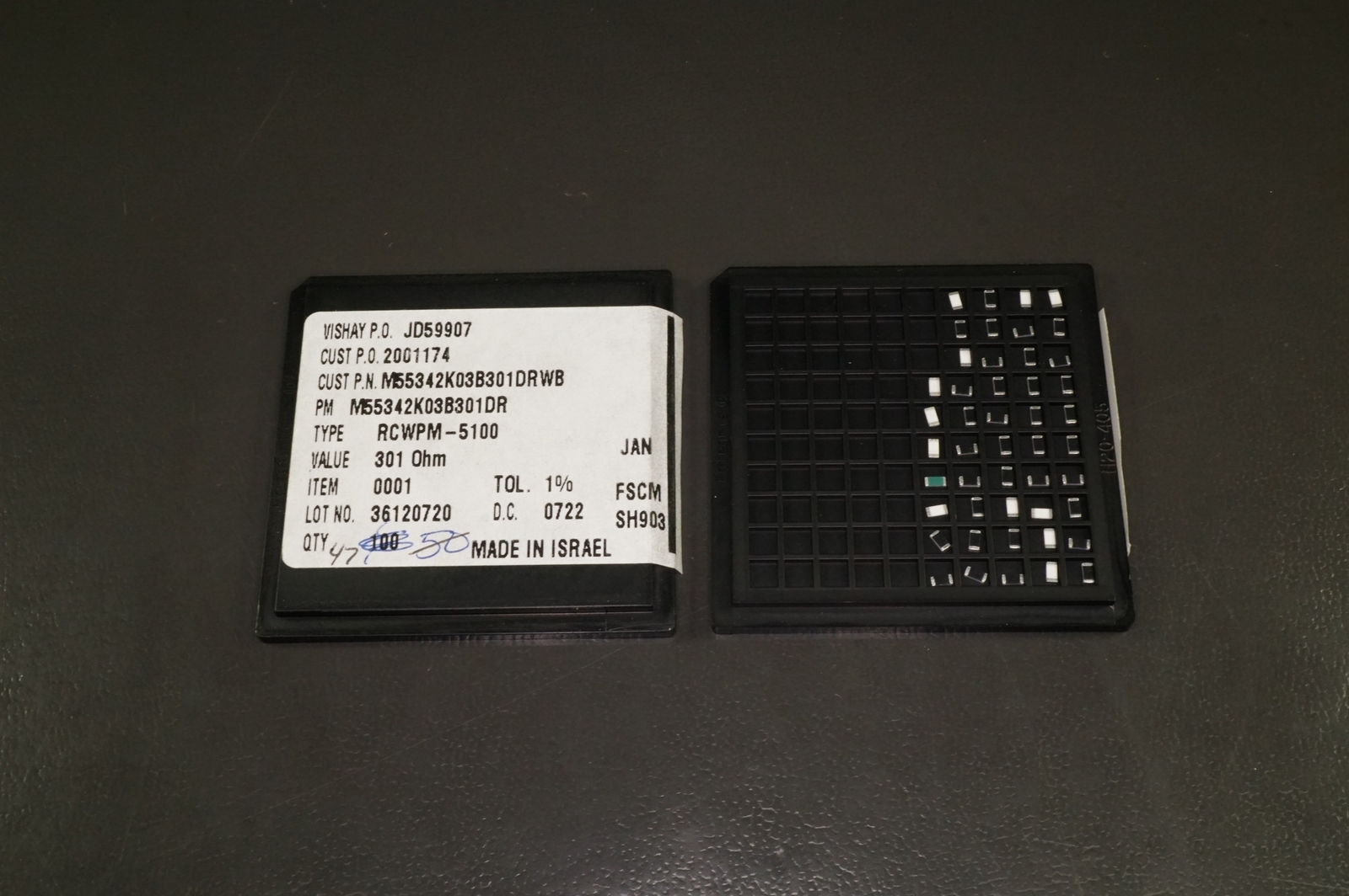 Lot of 2 M55342K03B301DRWB Vishay MIL Chip Resistor 301 Ohm 1/8W 1% ...