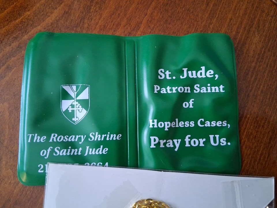 Pocket shrine medal patron Saint St Jude hopeless cases relic prayer ...