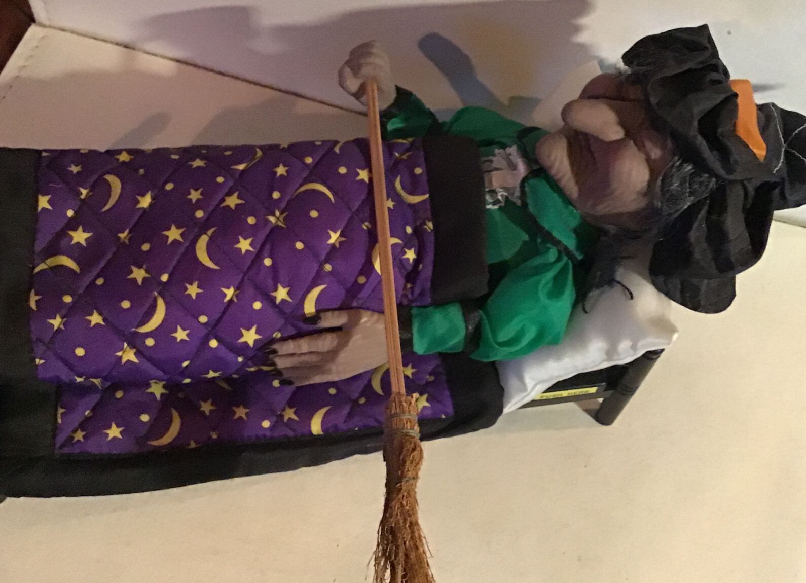 Vintage Gemmy Animated Halloween Sleeping Snoring Witch in Bed For ...