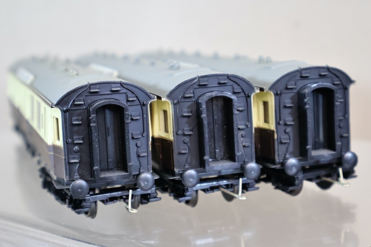 AIRFIX 54207 54209 RAKE of 3 GW GWR CENTENARY COMPOSITE & BRAKE COACH ...