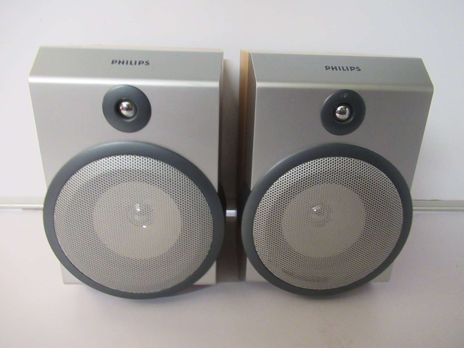 Philips FWB-MC150/00 6 OHMS Book Shelf Speakers 9" inch | eBay UK