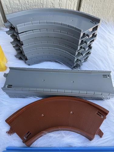 UNTESTEDLot of 80 Thomas Tank Engine Trackmaster & Tomica TOMY Blue ...