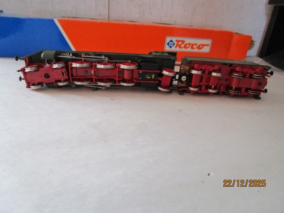 ROCO, HO, 43216, 4-6-2 AC 3-Rail Steam Loco & Tender, OB. | eBay