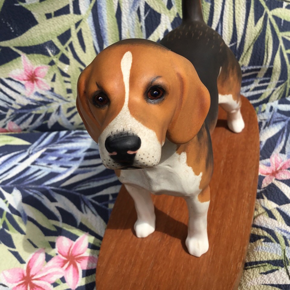 Beswick Champion Beagle Wendover Billy 14x14cm on Wooden Plinth | eBay UK