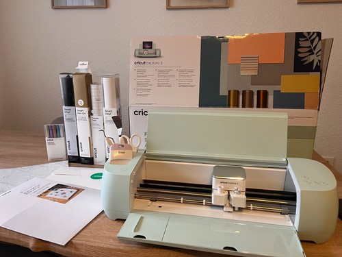 Cricut Explore ™ 3 Plotter mintgrün Hobbyplot Schneideplotter - OVP 93573842245 | eBay.de