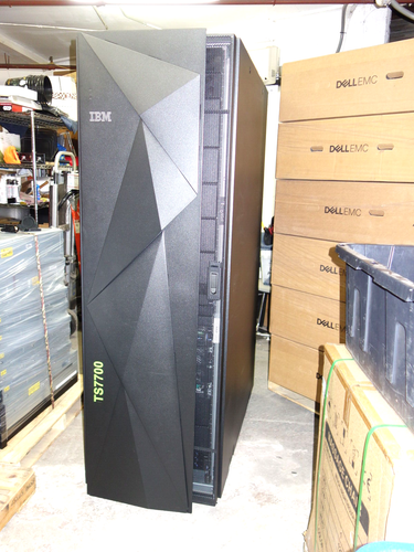 IBM TS7700 Virtual Tape Library Complete Rack 3957-VEC 3956-CSA * 2018 ...