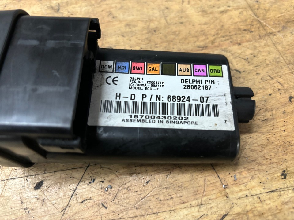 Harley-Davidson Touring Road King Electra Glide Sportster 883 Turn ...