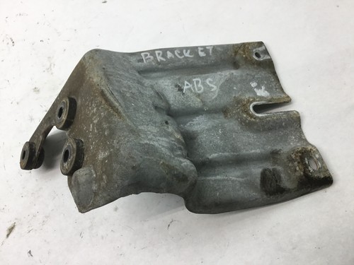 Volvo XC90 ABS Pump Module Bracket Mount 03 04 05 06 07 08 09 10 11 12 ...