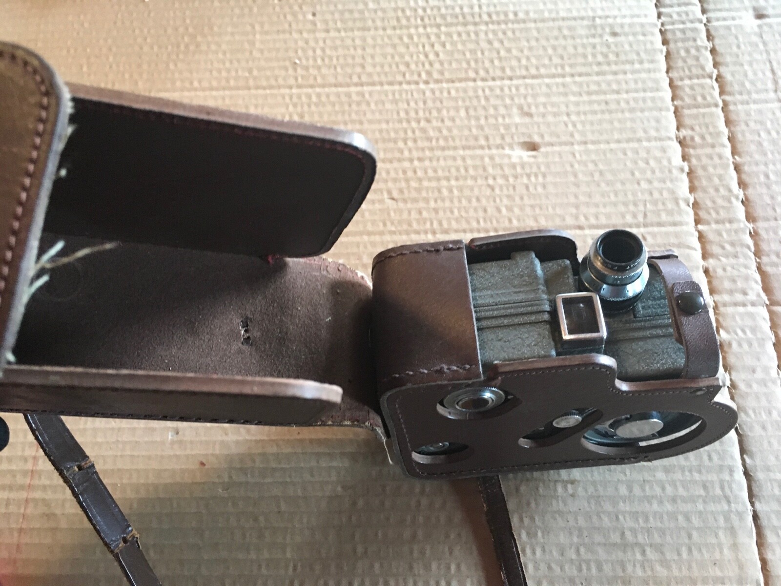 VINTAGE CINEMASTER II MOVIE CAMERA 8MM CINE MODEL G-8 w/ original ...